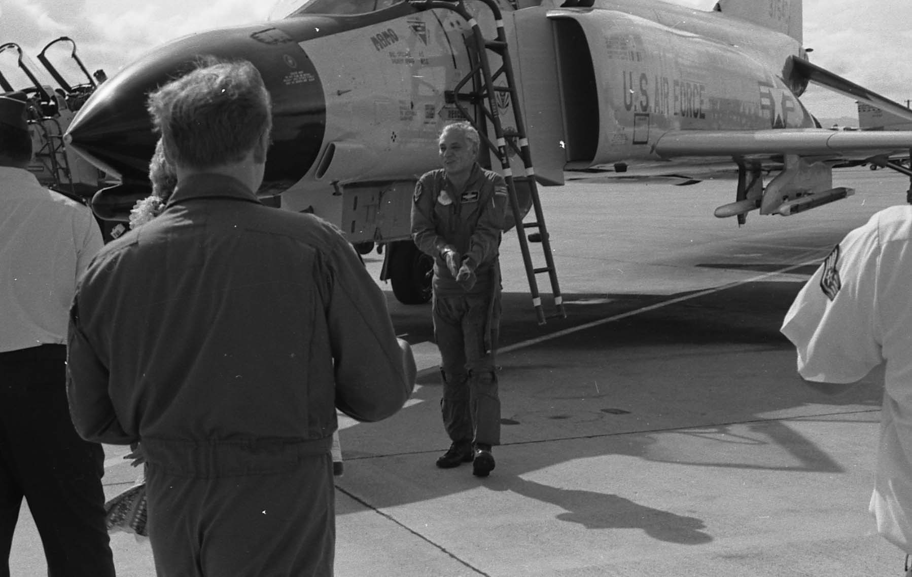 Check Six – 1984: Kurt Johnson’s Fini Flight – Retiree News